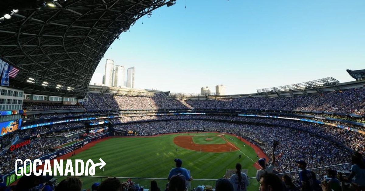 Discover Toronto During the Blue Jays Playoff Run and Beyond | Go Canada